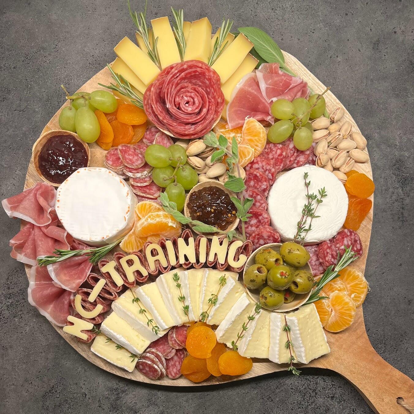 Luxe borrelplank L | 8 personen - Op een plankje